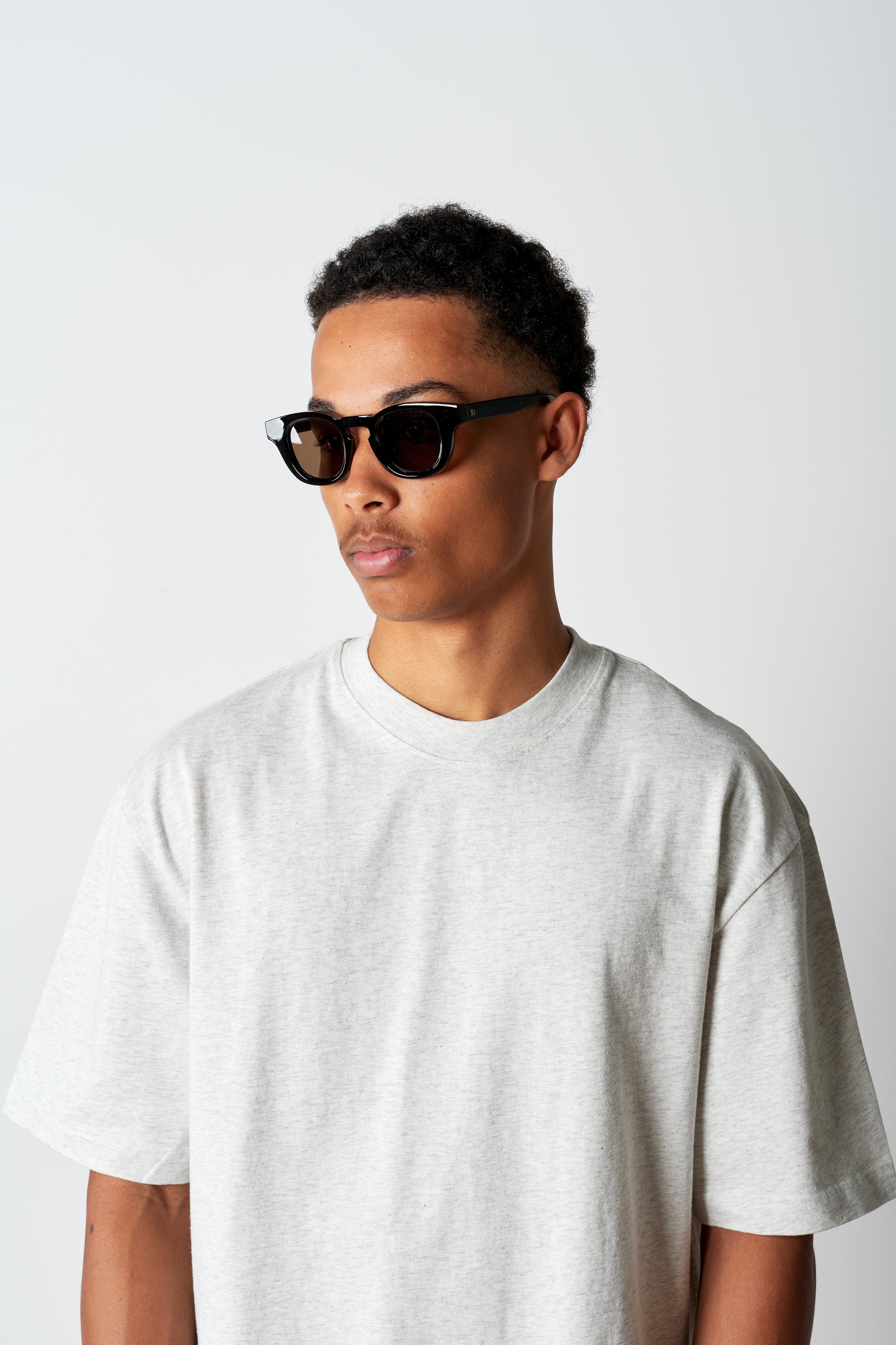 Classic Frame - Black – Oli.