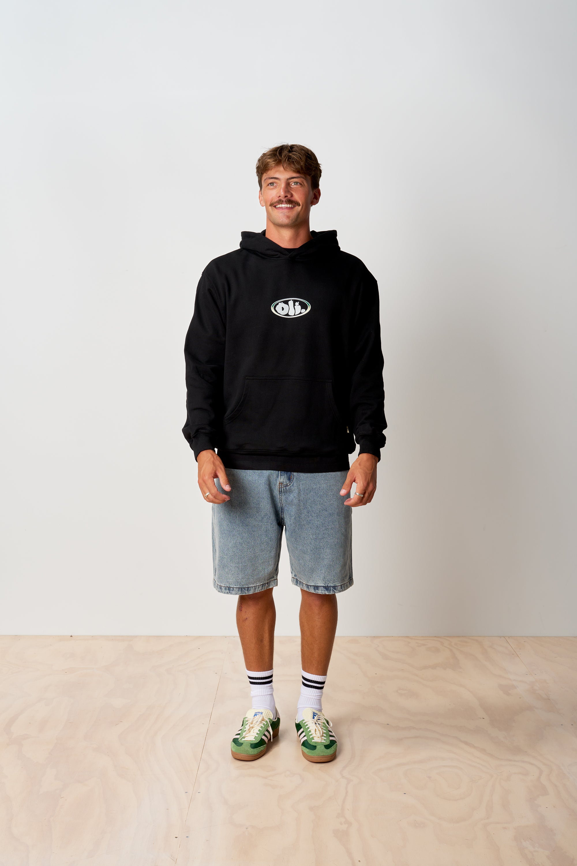 Fluid Logo Hood - Black – Oli.