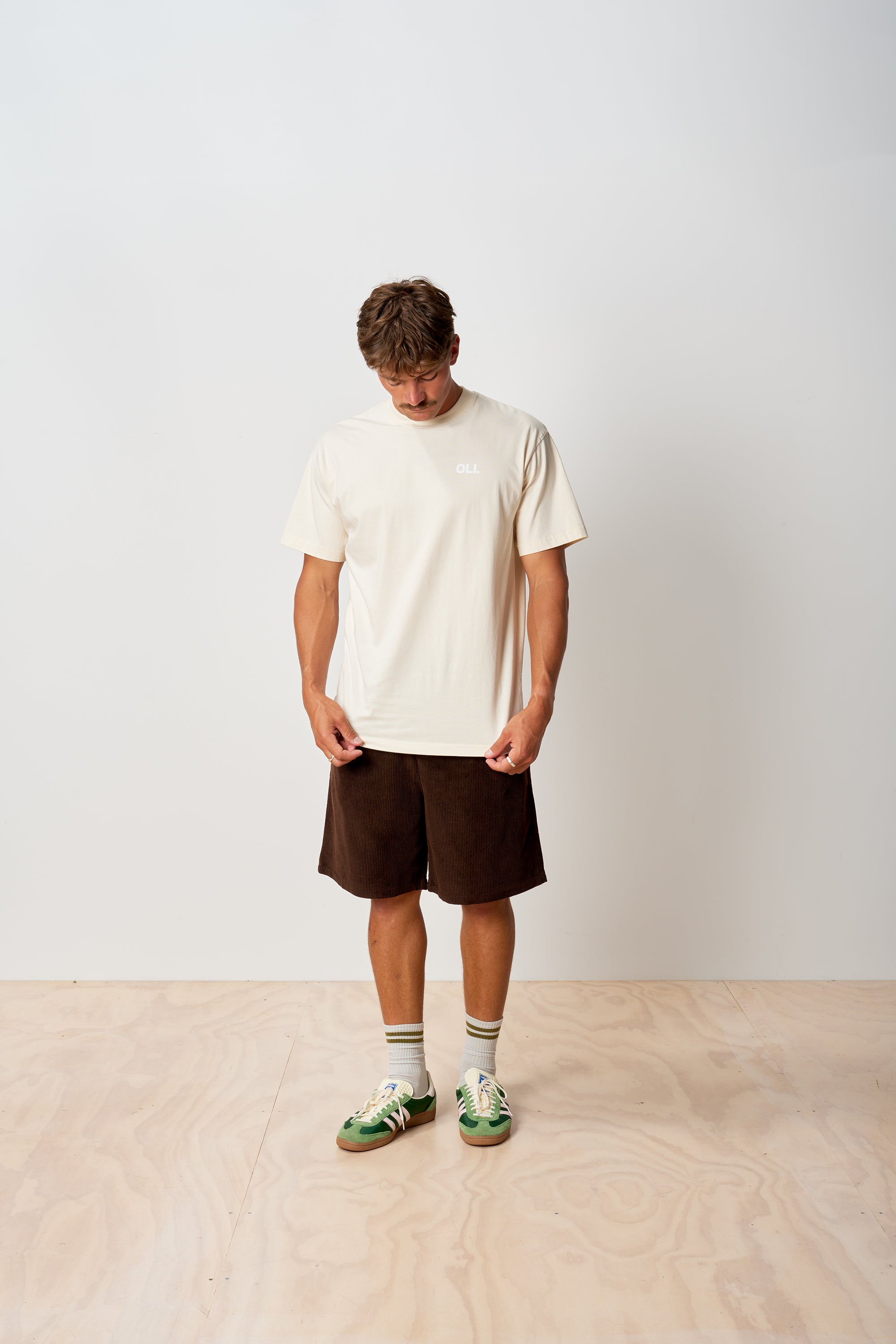 Emblem Back Print T - Butter – Oli.