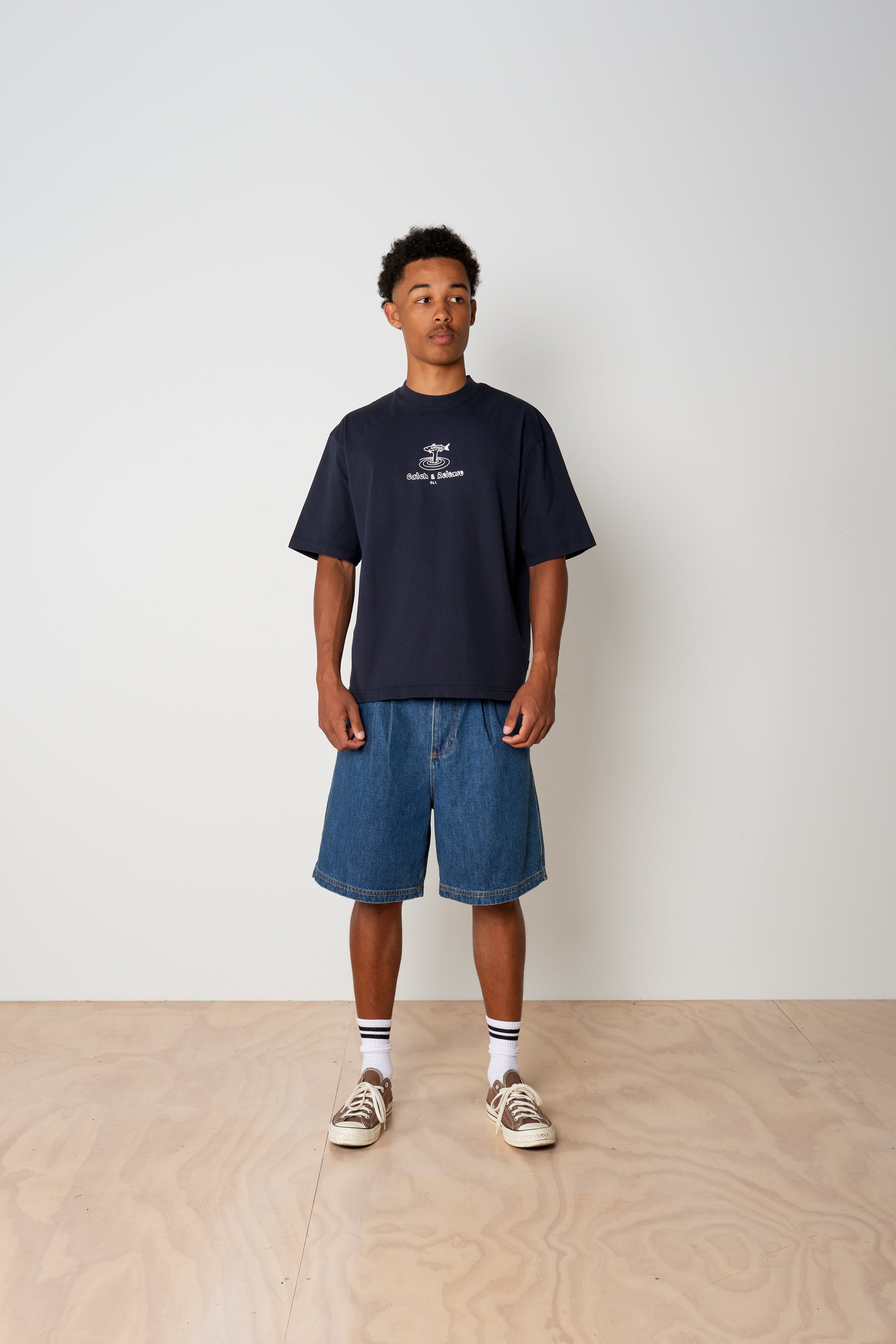 Catch & Release T - Navy – Oli.